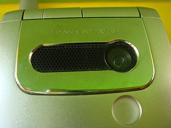 BugWorkShop - 甲蟲工作室: Sharp（夏普）GX32 手機介紹（一）