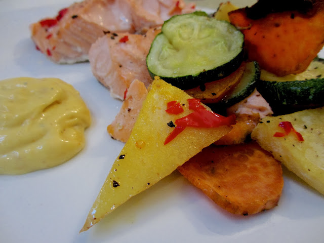 Heitmat: Laks med søtpotet, squash og kålrot