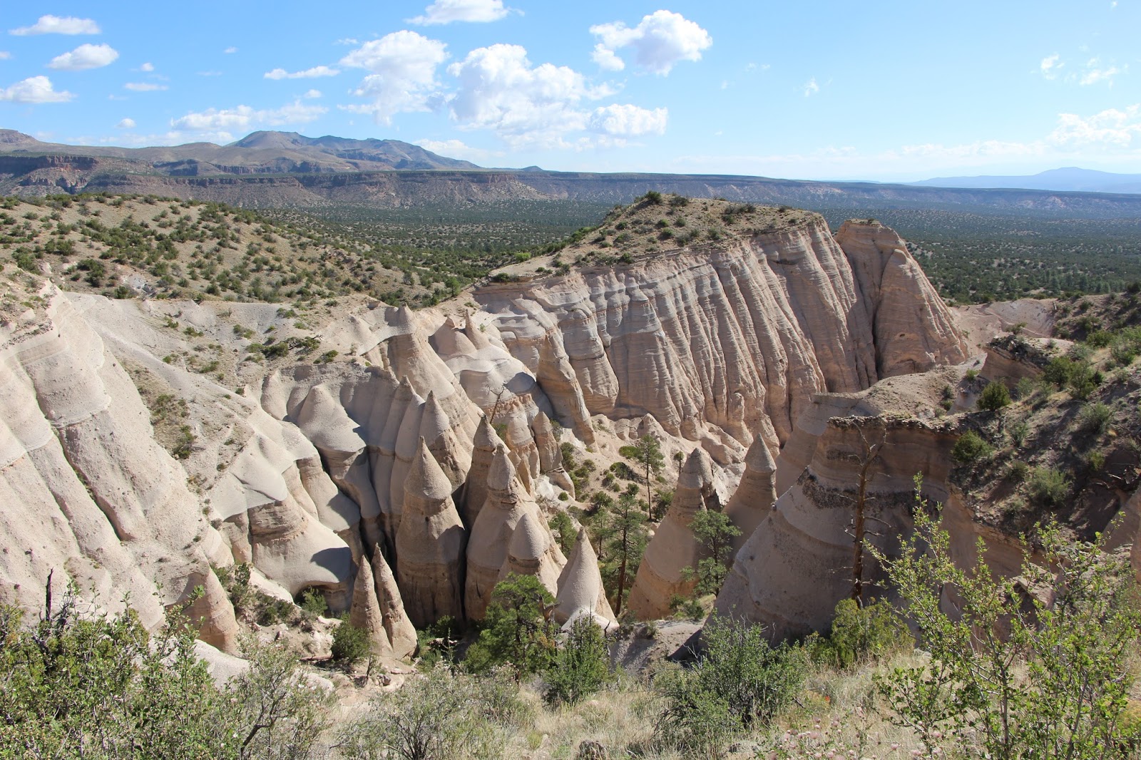 Kinou's World: 16 mai 2016 - Cochiti Lake > Tent Rocks > Cedar Crest ...