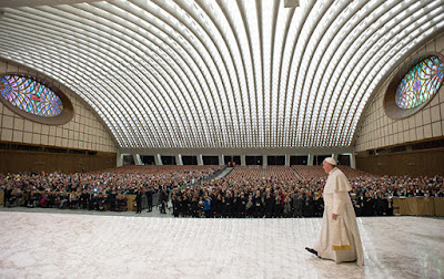 Meet Pope Francis in Vatican in 2020: The Paul VI Audience Hall used ...