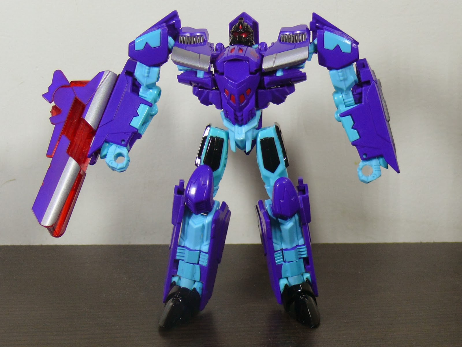 Blog Transformers.com: 1051: Dreadwing G2 Generations