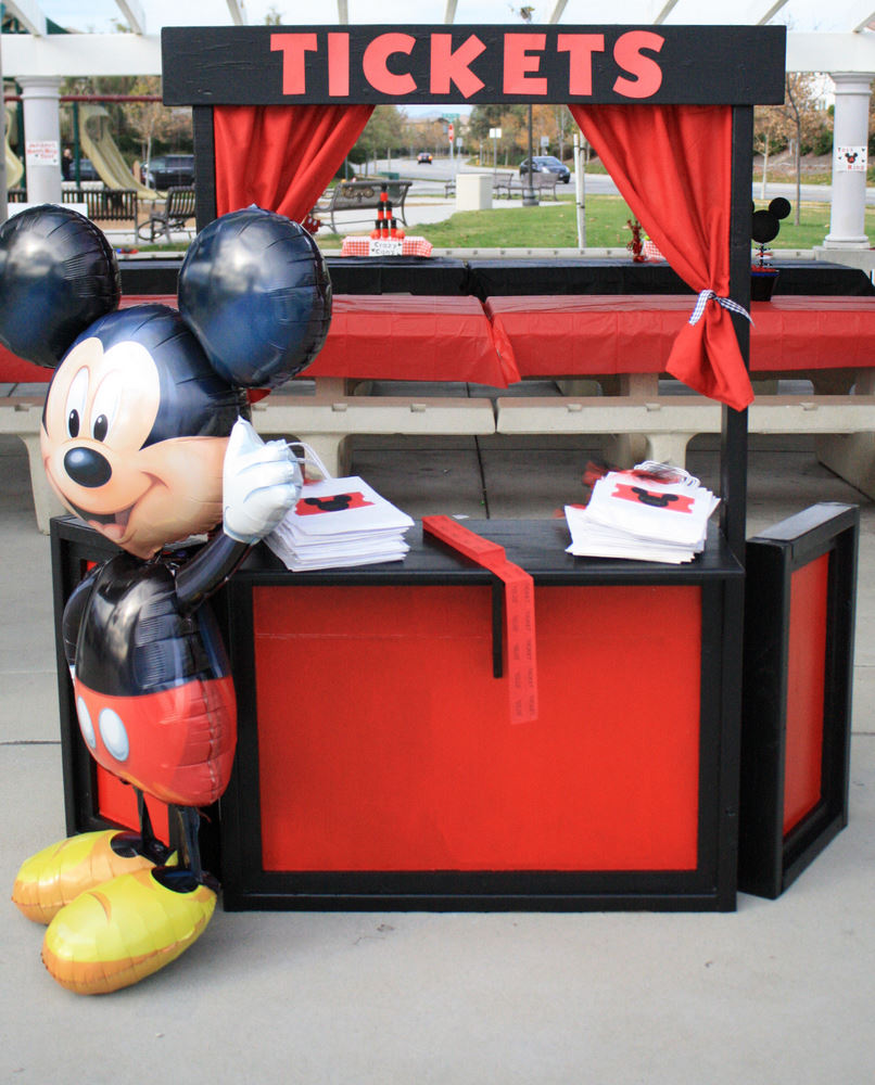 Party Designs By MaddyLus: Mickey Mouse Carnival Themed Party