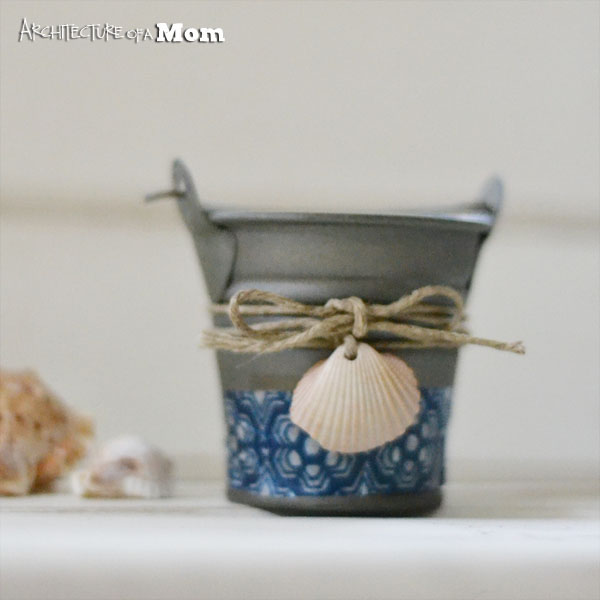 Architecture of a Mom: Cute Buckets for Sea Shells
