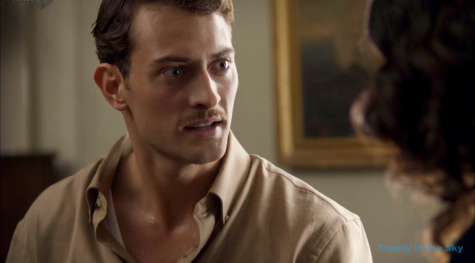 Trendy in the Sky: El tiempo entre costuras: vestuario. Capítulo 10.