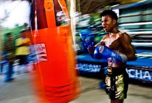 Delta Central: Буакав (Buakaw) в своем новом лагере Муай Тай Banchamek ...