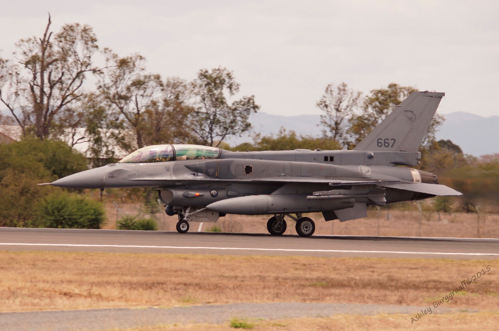 Air Queensland.blogspot: Republic of Singapore Air Force (RSAF) F-16D ...