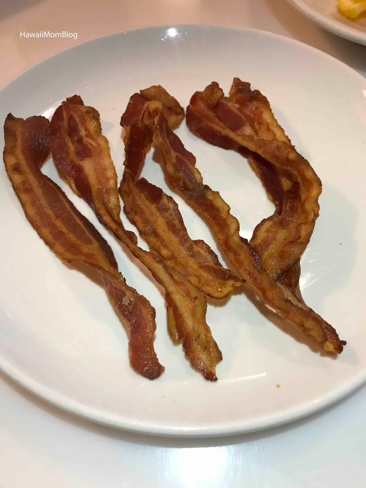 Hawaii Mom Blog: Breakfast at Plaza Cafe