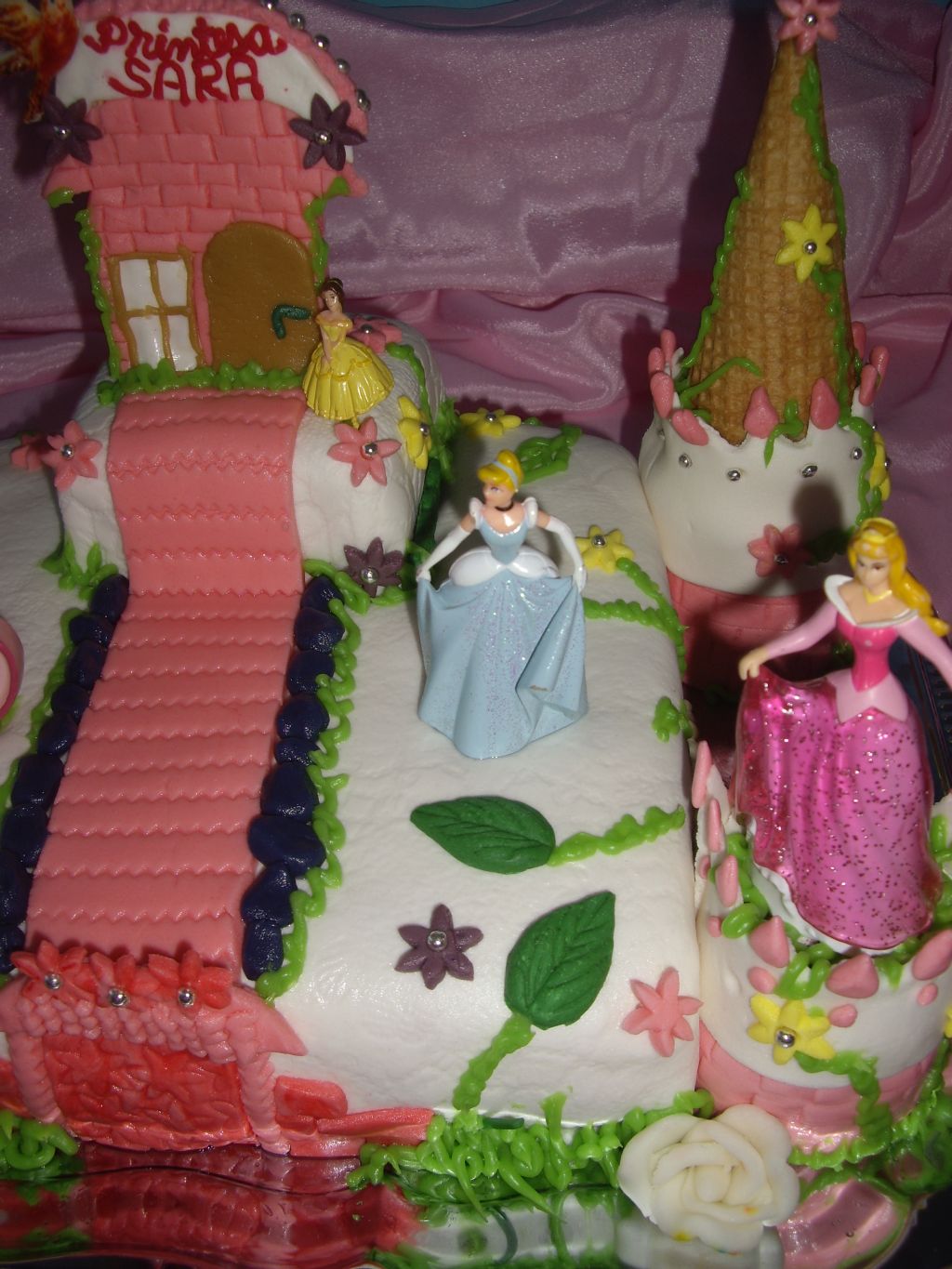 Dorothy Sweet: Tort ''castel cu printese''