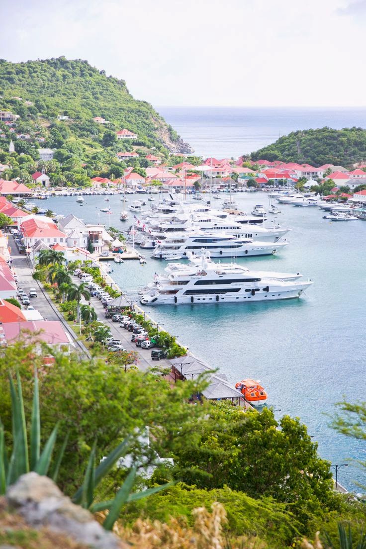 Beach Life in St. Barths ~ Photos Hub