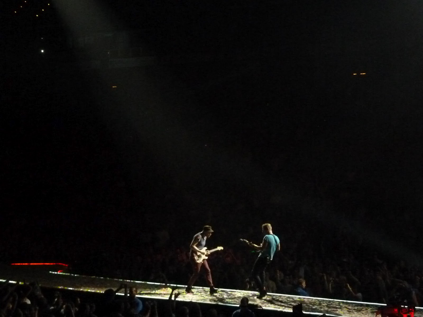 Music Blog, Live Reports, Playlists & more...: Coldplay @ Boston TD ...