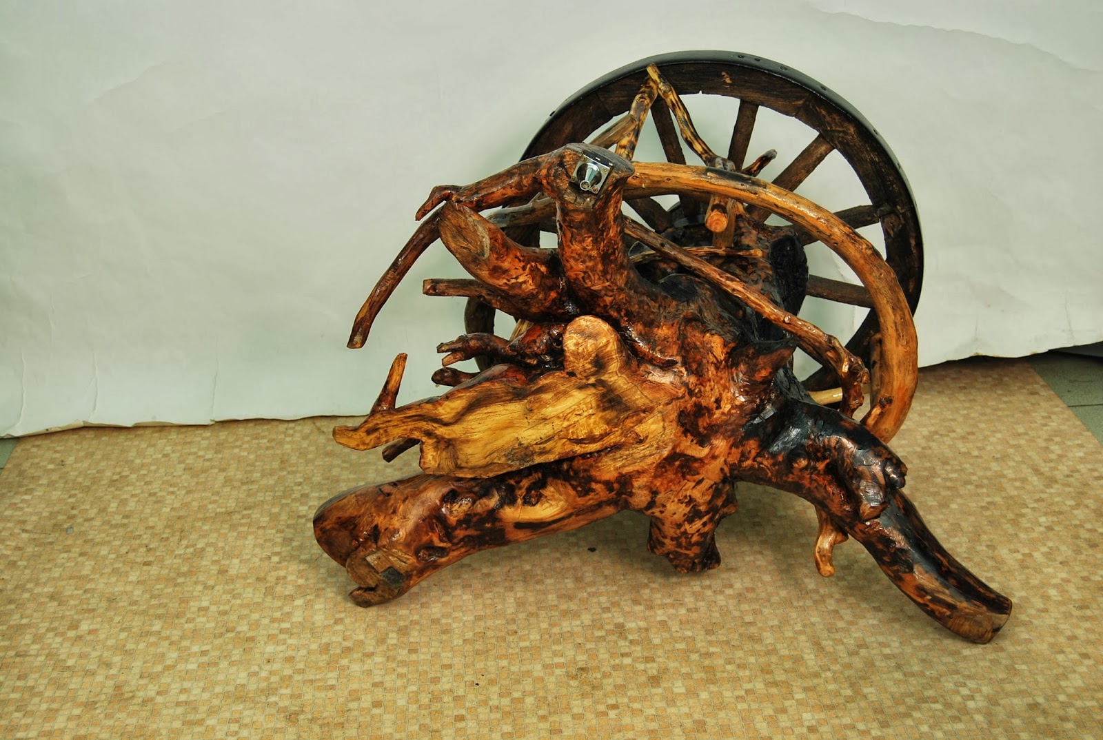 Mese rustice 2 | Ciudatenii Rustice - Poze mobilier rustic de interior ...