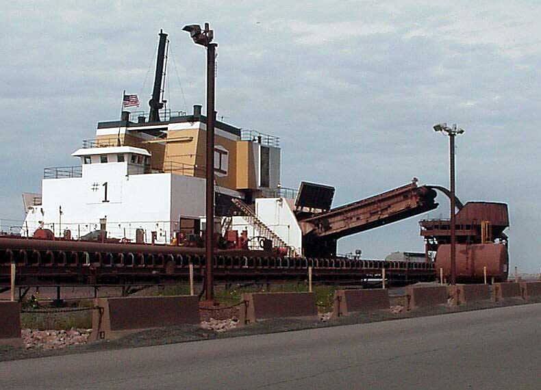 Industrial History: Self-Unloading Boats (Self-Unloaders)