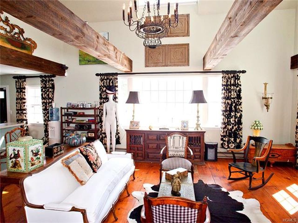 Sweet House Dreams: Longhouse Farm, 1780 Farmhouse in Warwick, New York