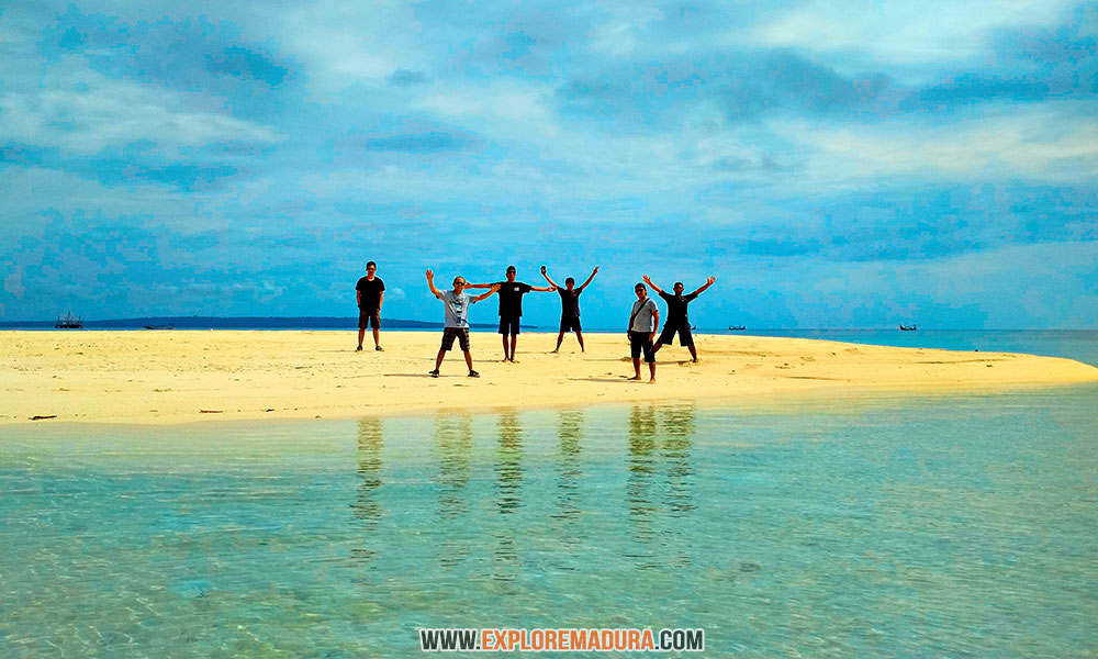 Open Trip Gili Labak dan Pantai Sembilan Madura | Wisata Pulau Jawa