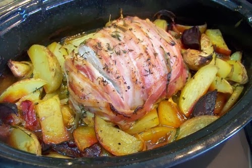 Cuisine en folie: Rôti de dinde lardé, ail confit et légumes d'automne ...