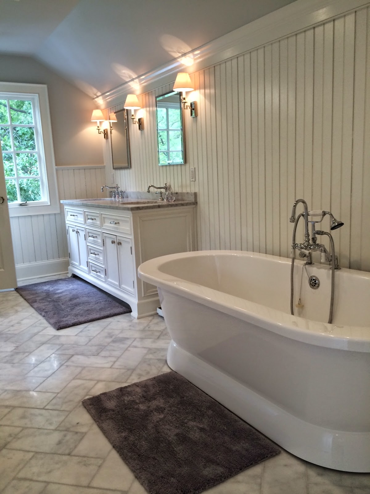 Content in a Cottage: Saw a Beautiful Bathroom Today