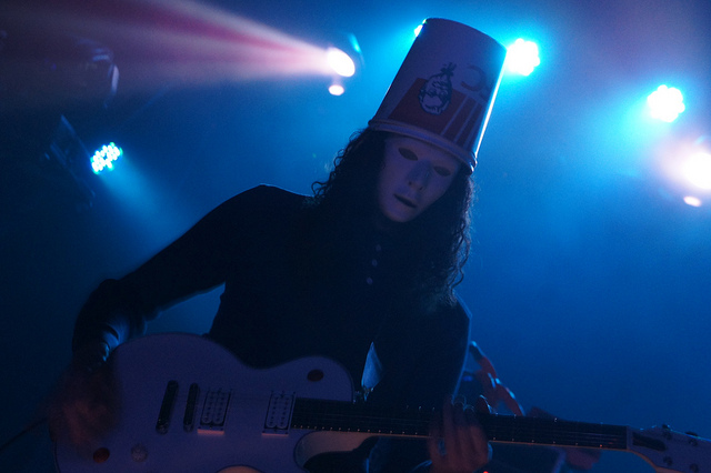 Buckethead: Gimmick or Guitar God?