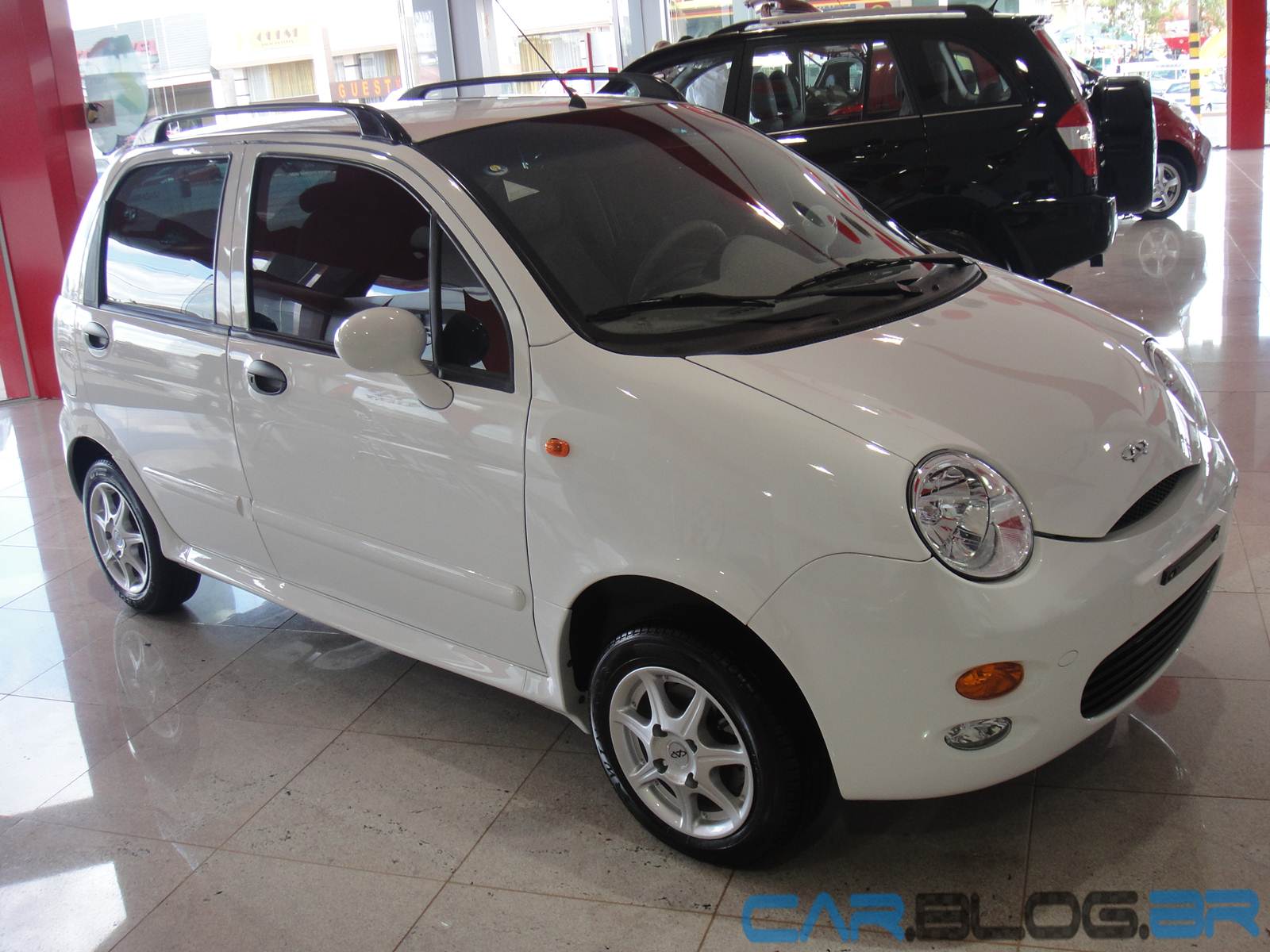 Chery QQ 2013: fotos, preço, consumo e ficha técnica e problemas