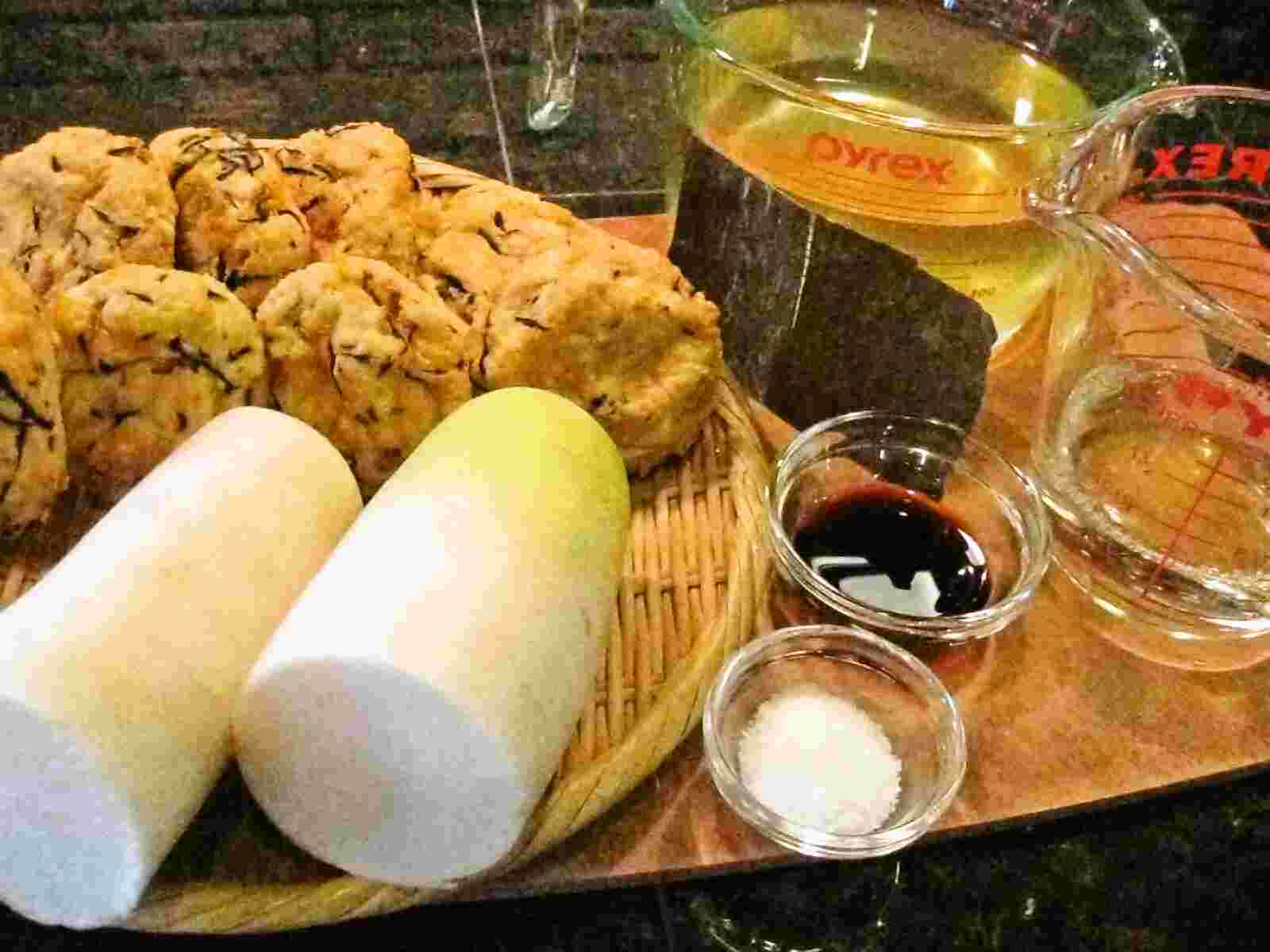 Recipes for Tom: Ganmodoki to daikon no nimono / deep-fried tofu ...