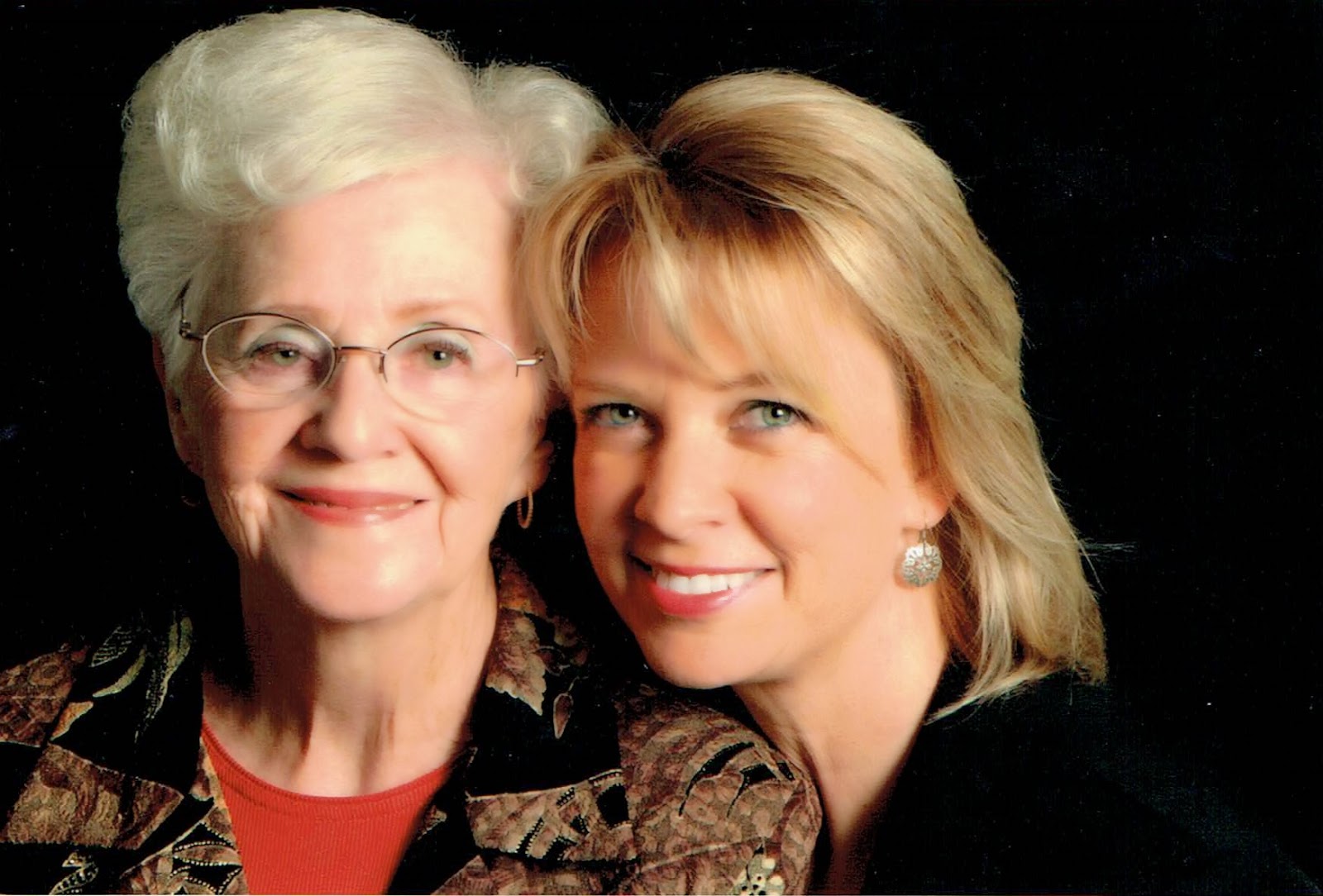 Gayla Gorton Family History: 2005 Gayla and Daughters Photos