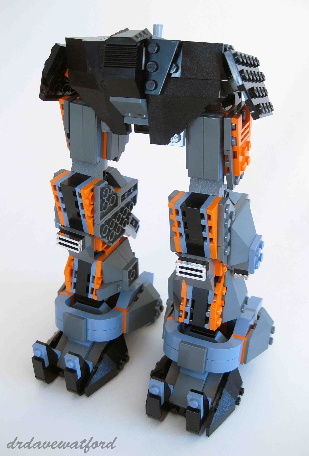 Gimme Lego: Designer Robot