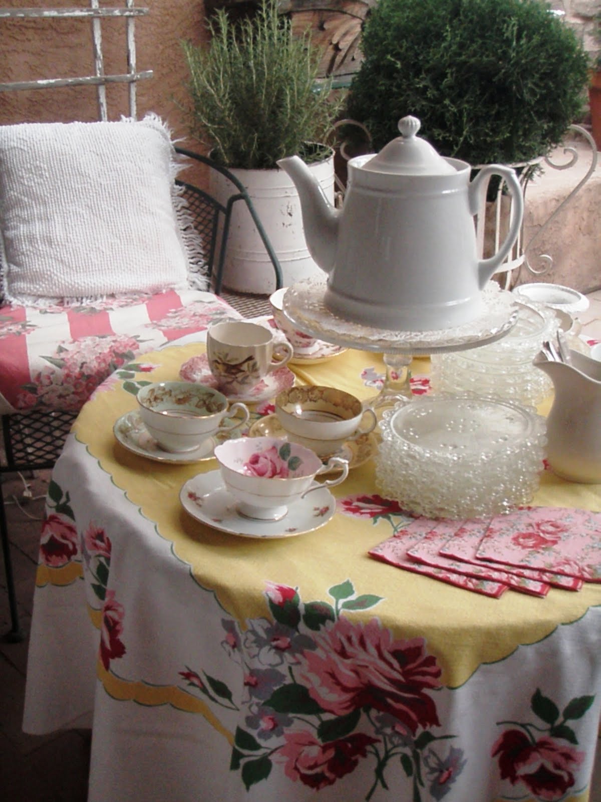 Cabin & Cottage : Easy & Fun Cottage Gatherings