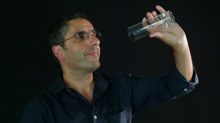 Traga-Mundos: Da PERIFÉRICA pena de Rui Ângelo Araújo