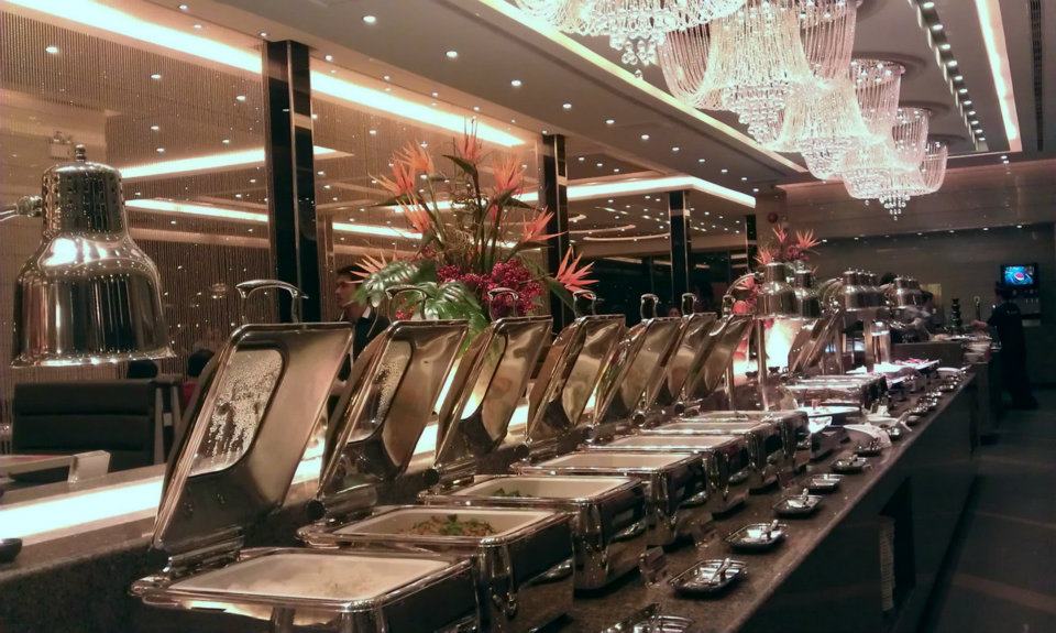 MyLEs SpAcE: Buffet 101 International Cuisine