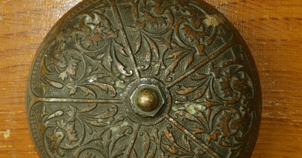 Saturdays Vintage Finds: Victorian Antique Door Bell Ringer