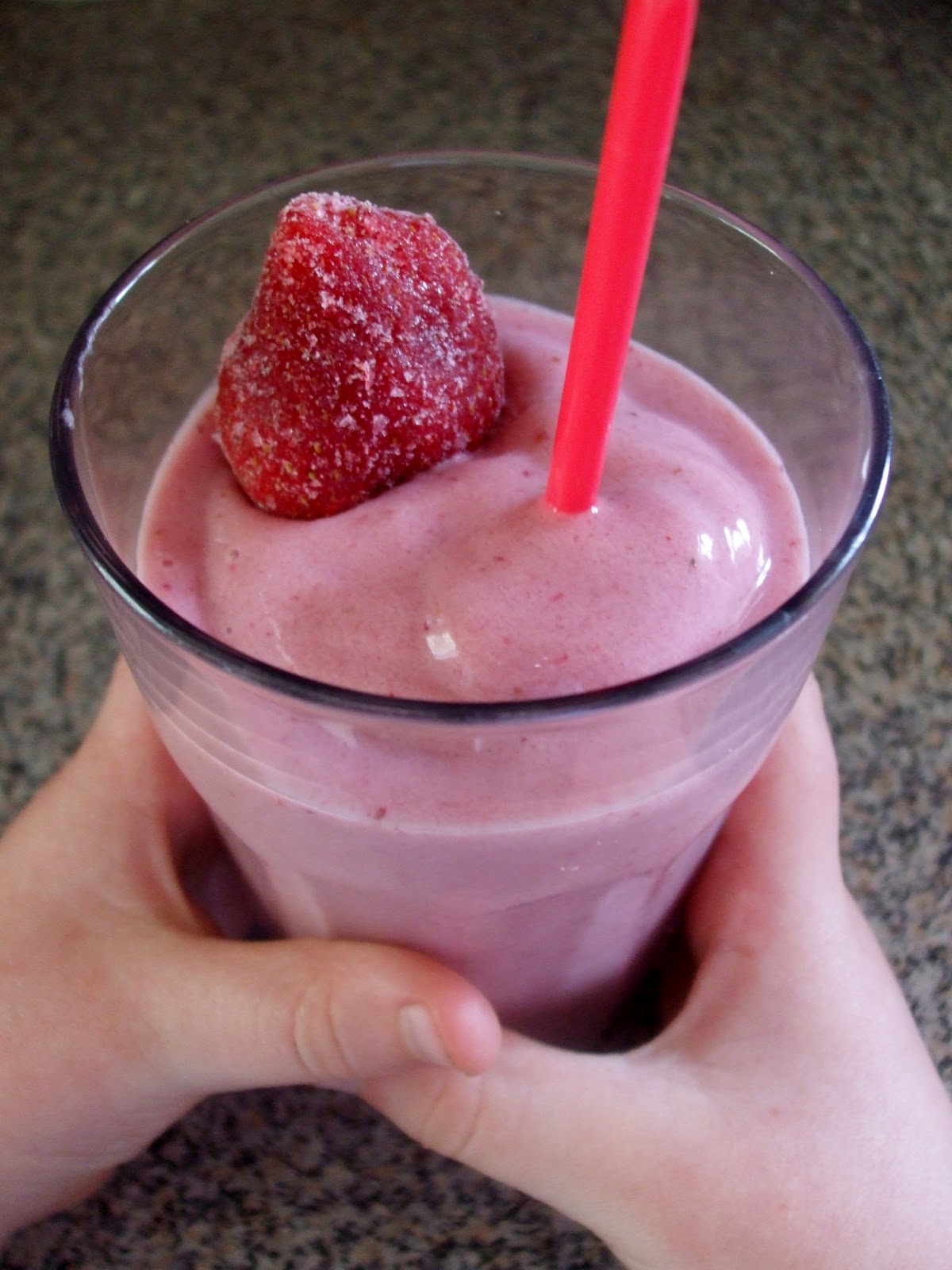 The Woodchuck Vegan: Strawberry "Shake"