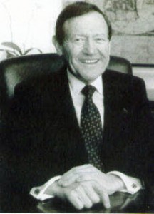 Người thành lập tên tuổi khách sạn Hyatt: Jay Pritzkers - Giải Pháp Nhà ...