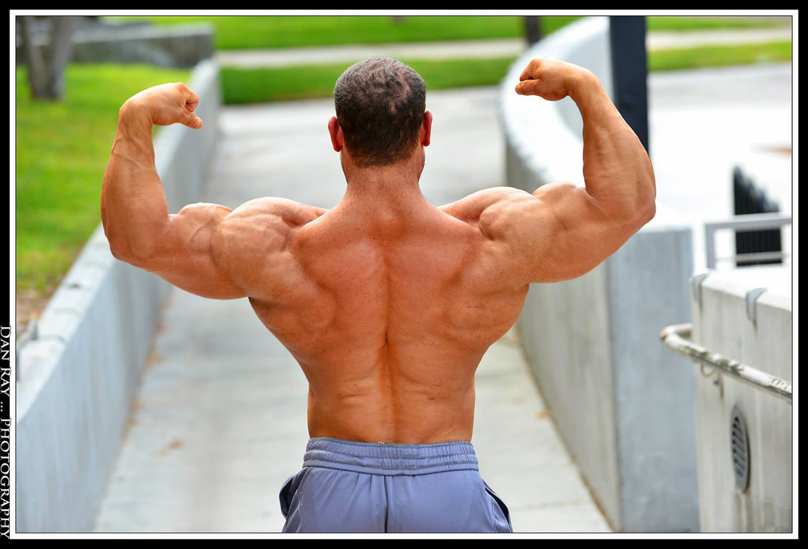 Muscle Lover: American bodybuilder Thomas Lenihan (2)