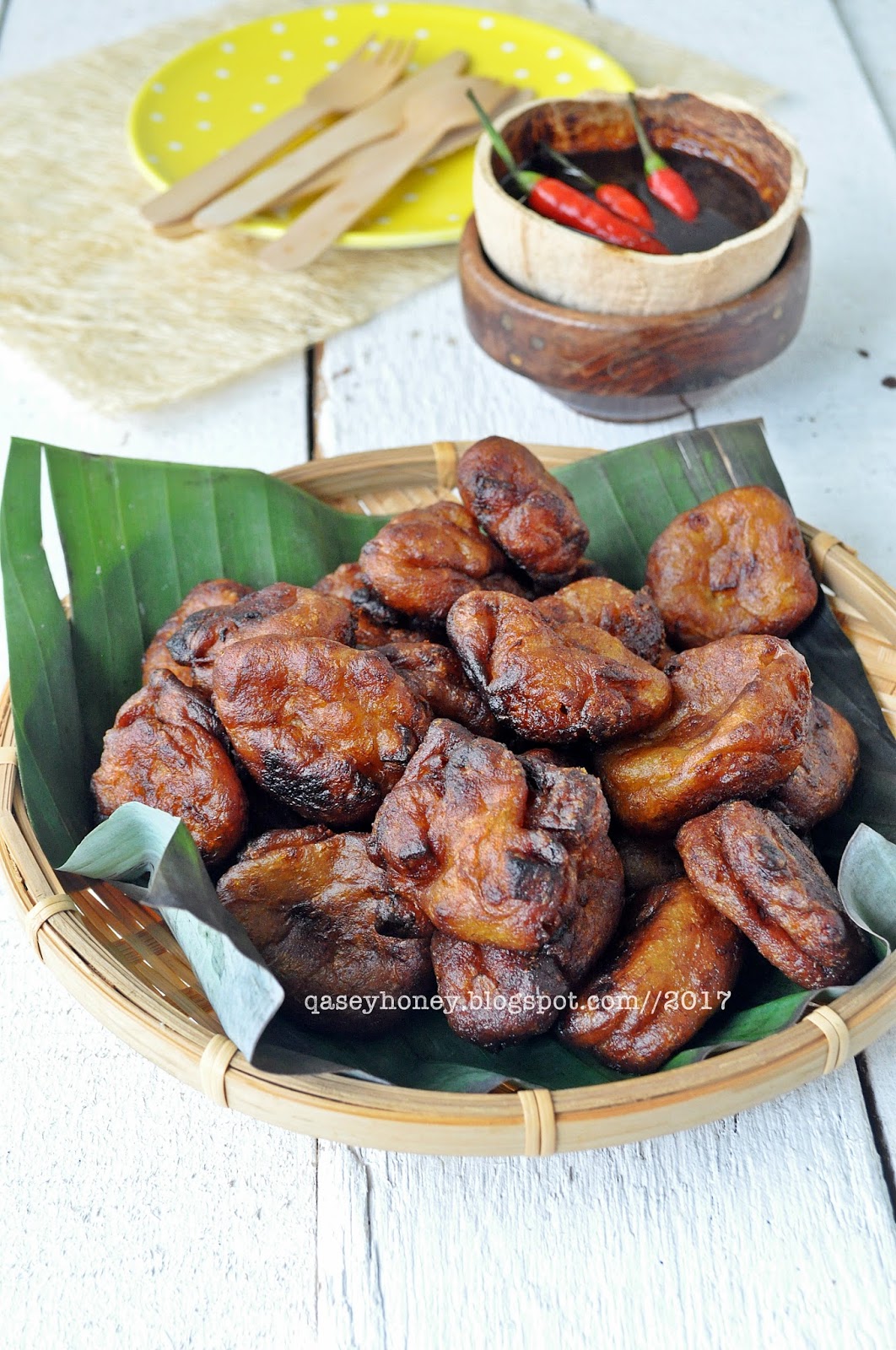 CUCUR PISANG - QASEY HONEY