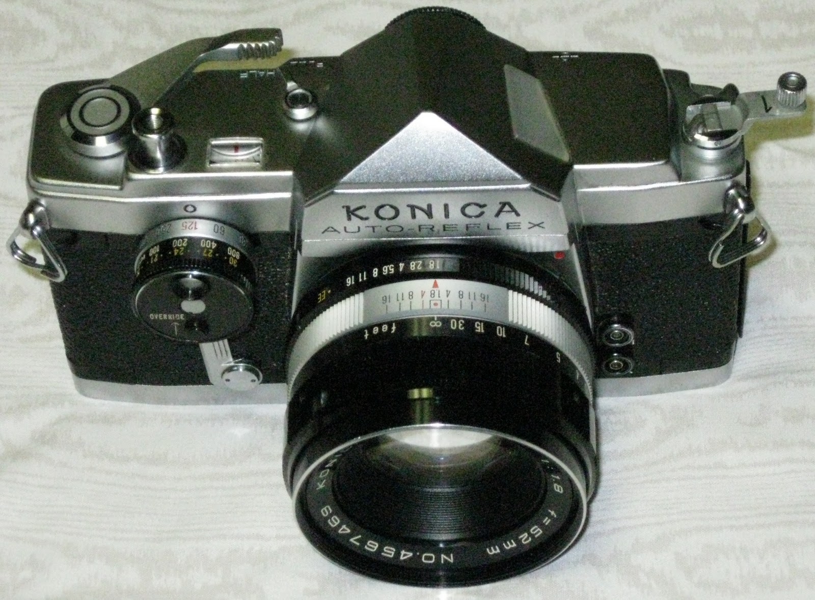 The Chens: The User’s Review: Konica Auto-Reflex Full and Hall Frame ...