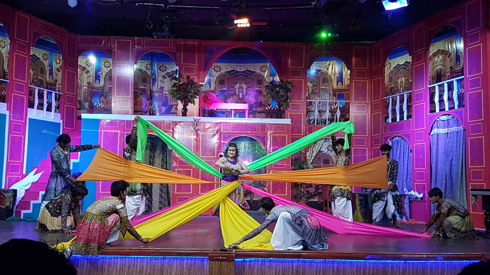 Afreen Khan Sexy Mujra In Stage - Afreen Khan - Official