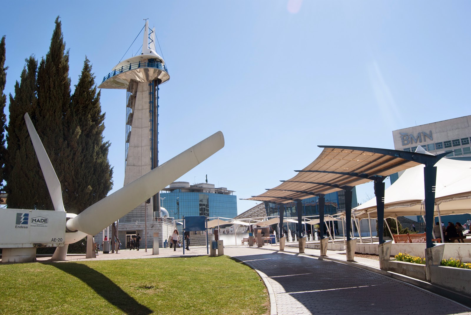 Parque de las Ciencias en Granada | Les y otras hierbas