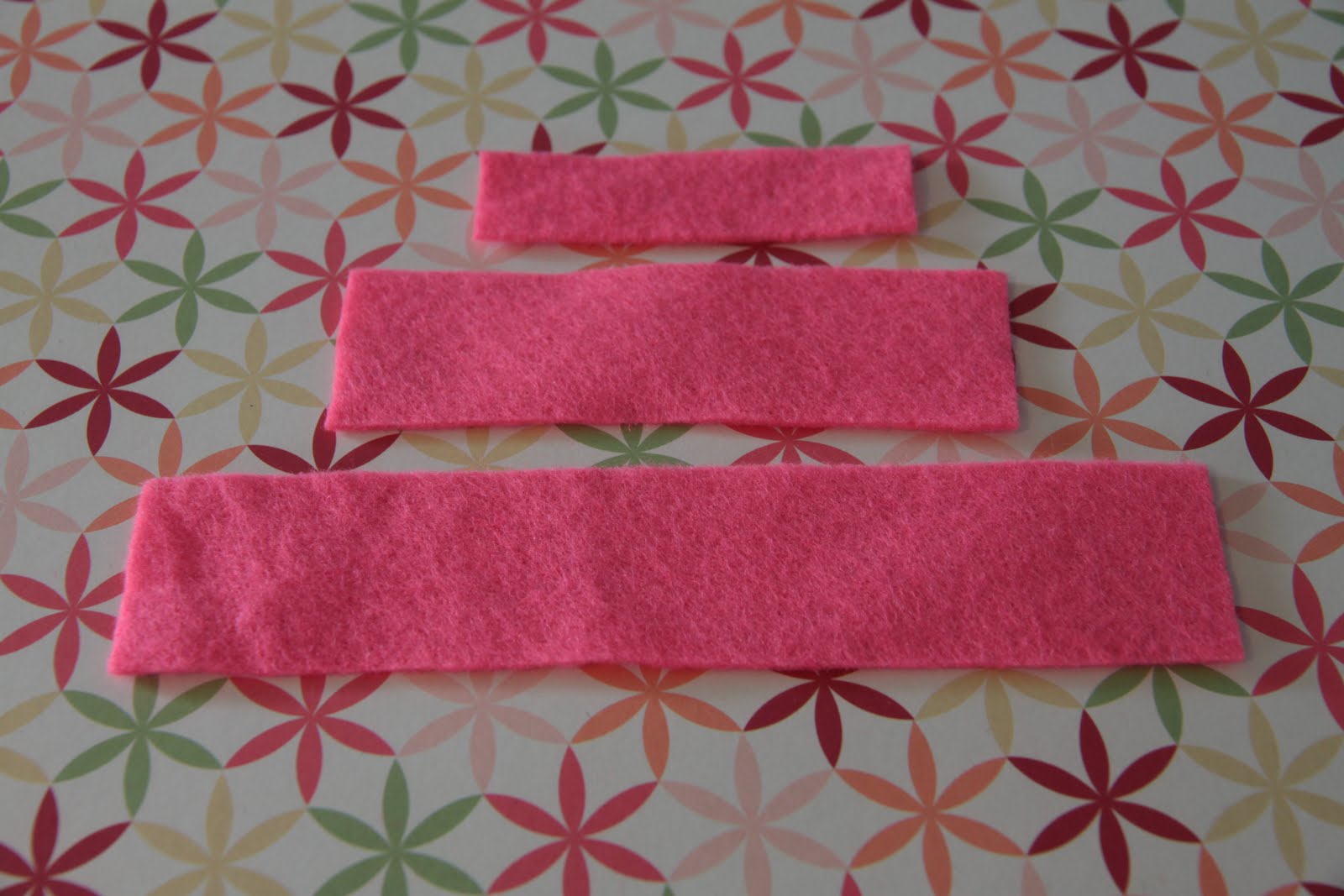 simple Serendipities: Felt Bow Tutorial