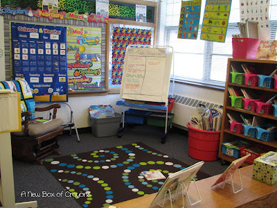 A New Box of Crayons: Teacher Week: Classroom Digs...my classroom tour!