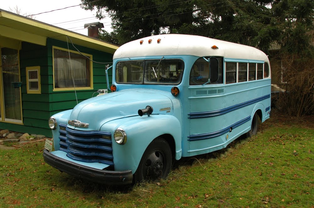 OLD PARKED CARS.: 1949 Chevrolet 4500 School Bus.