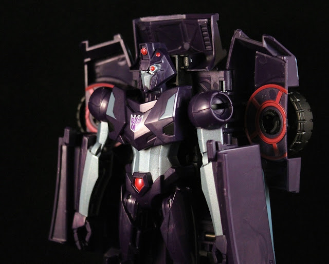 She's Fantastic: Transformers - SHADOW STRIKER!