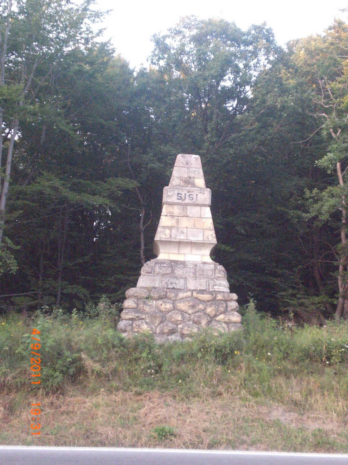 O fotografie...: Monumentul din Pasul Oituz