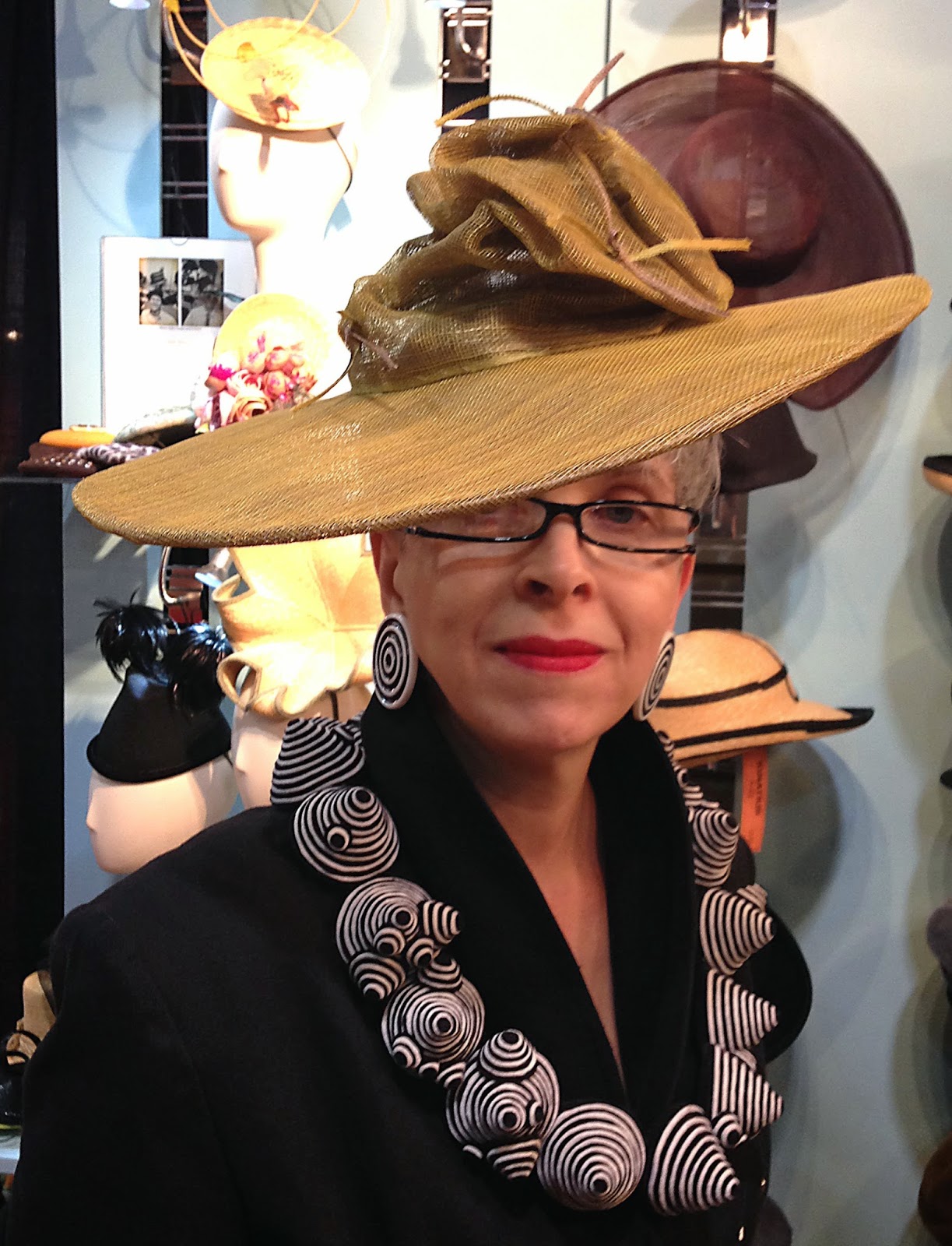 Idiosyncratic Fashionistas: Hat-cha-cha-cha-cha!**