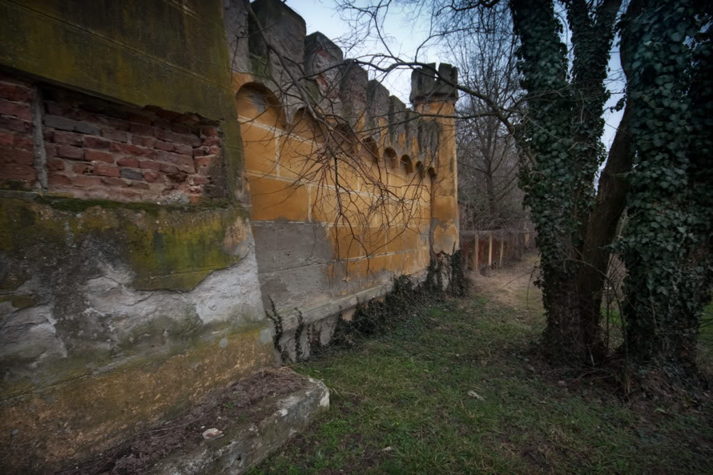 Ploaia de cuvinte: Castelul de la Banloc - cel mai frumos castel baroc ...
