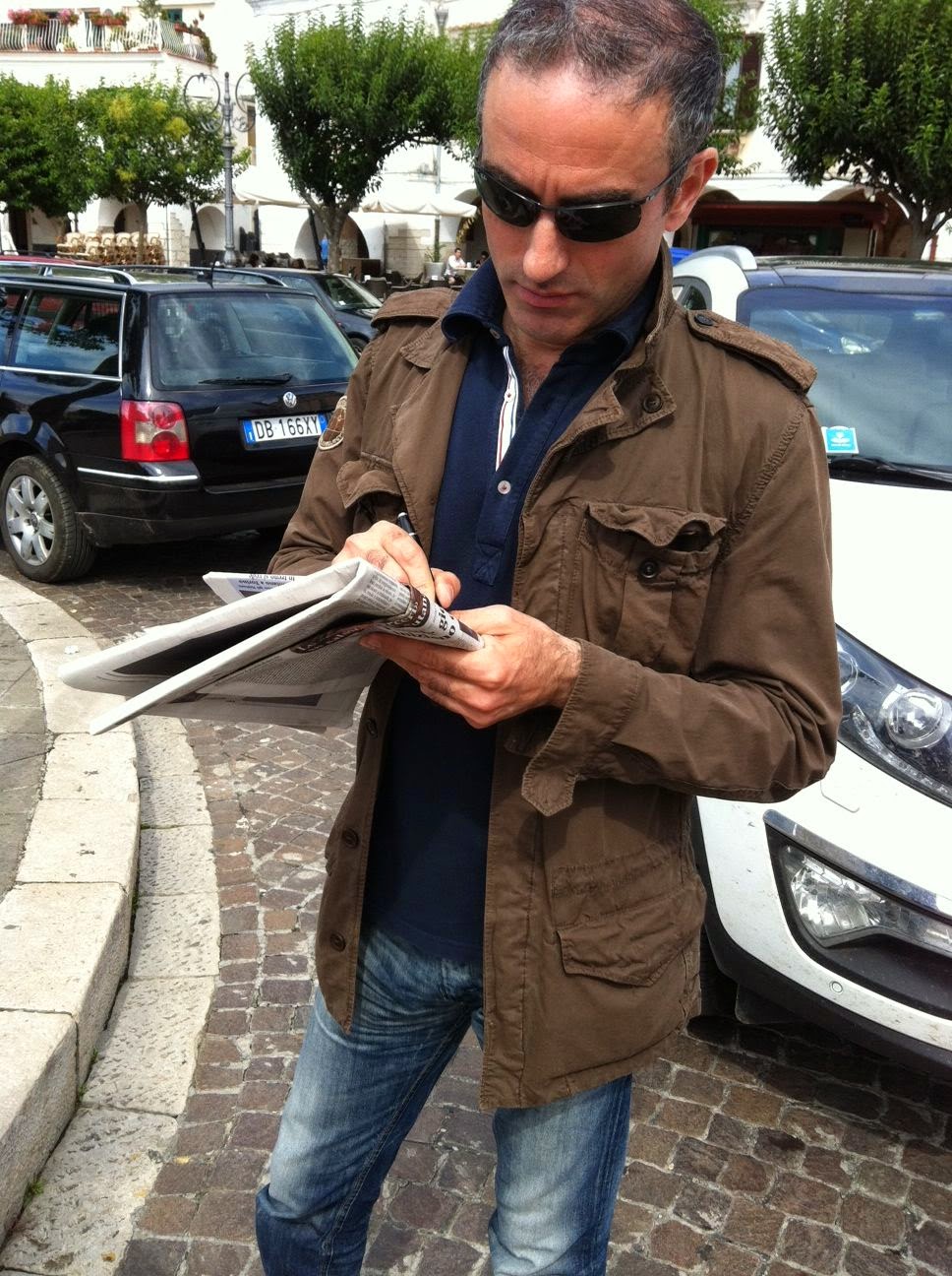 Vito Salinaro, giornalista di Avvenire, attraversa la Basilicata in un ...