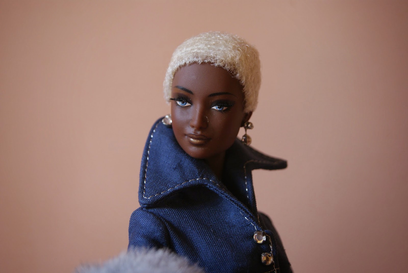 Mis Barbies negras: Barbie Indigo Obsession by Byron Lars