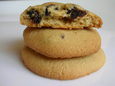 Easily Good Eats: Semolina Prune Cookies Recipe