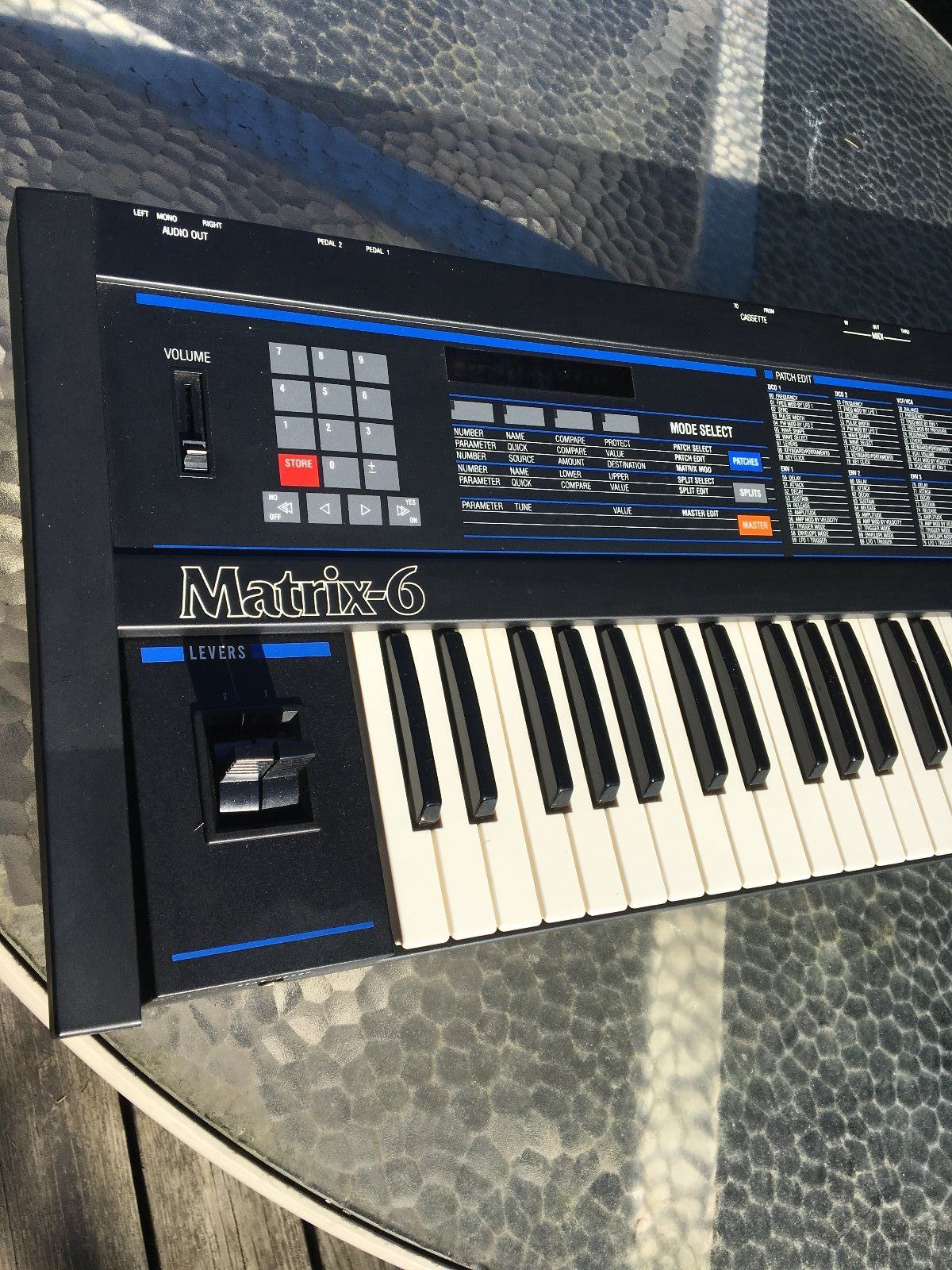 MATRIXSYNTH: Oberheim Matrix 6 Synthesizer w/Manual and Pedal