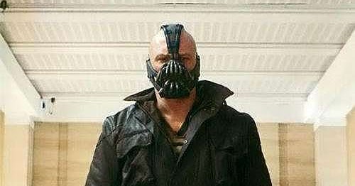SNEAK PEEK : "The Dark Knight Rises": 'Bane' Spoiler Footage