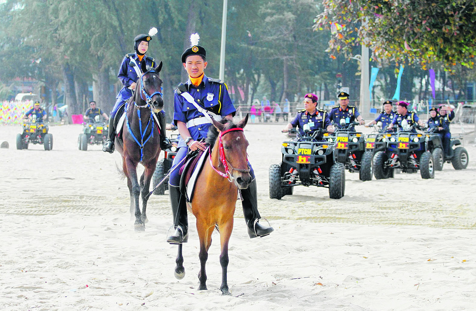 Pabila Penaku Menari: Unit Berkuda, ATV PTCM pantau Pantai Batu Burok
