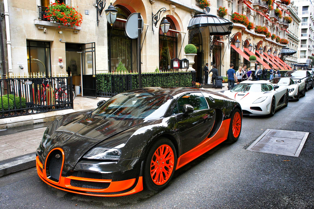 Bugatti Collection: Bugatti in the streets..